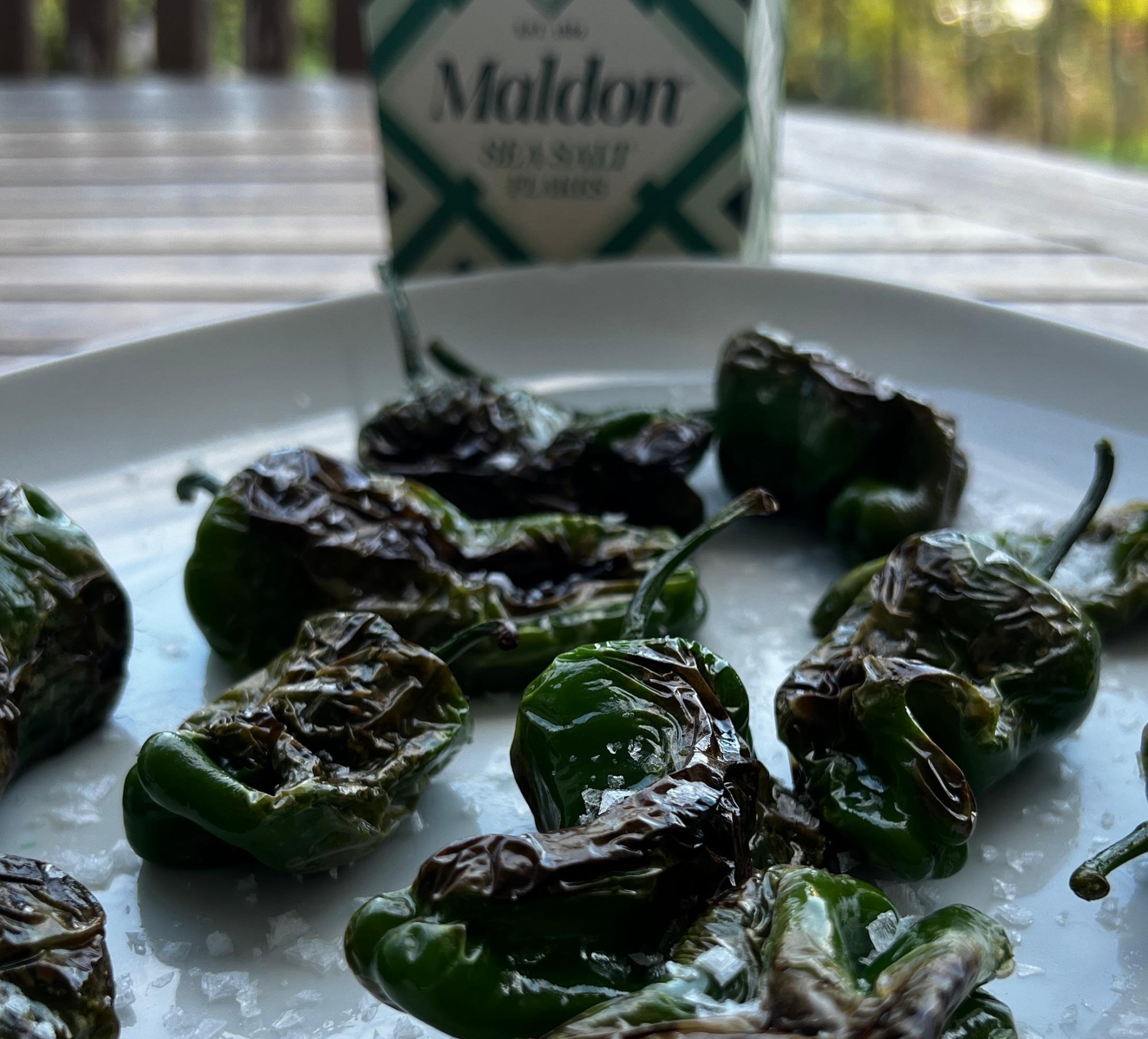 Pimientos de Padrón s Maldonskou solí – Rychlý tapas recept
